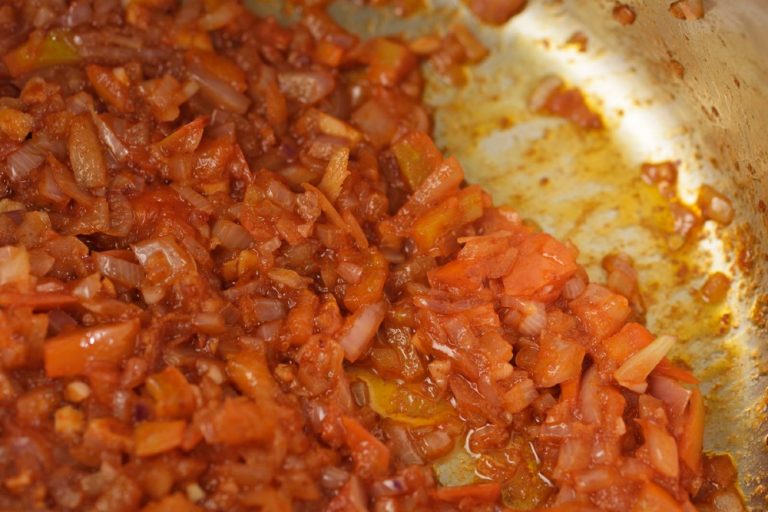 Estofado de Pollo (Chicken Stew From Peru) - Eat Peru